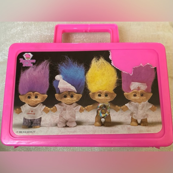 Ace Novelty | Other | Vintage Treasure Trolls Handled Carrying Case ...